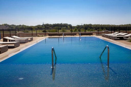 Where to Stay in Bee Cave/Austin: A Sonesta Bee Cave Review - My Curly ...