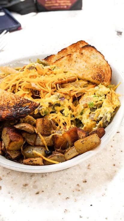 Where to Eat in Ruidoso New Mexico - My Curly Adventures