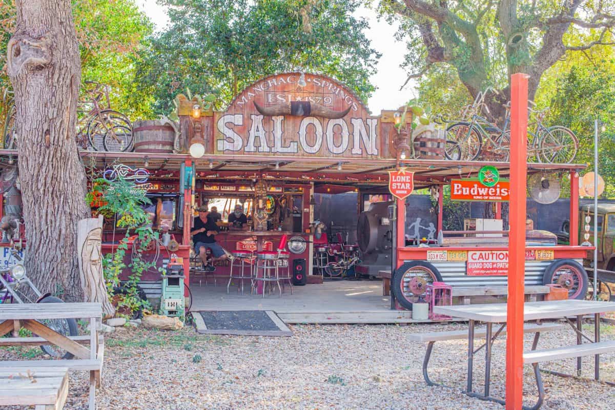 Things to Do in Manchaca TX - My Curly Adventures