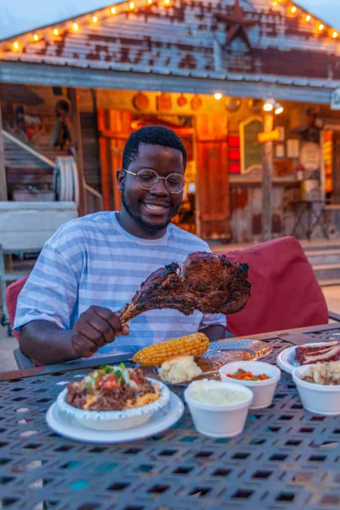 15 Things to Do in Victoria TX - My Curly Adventures