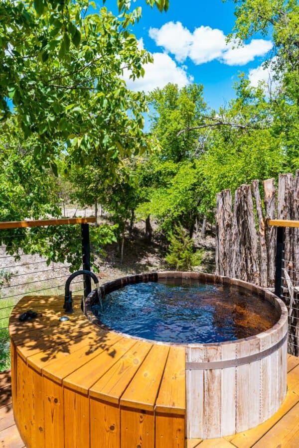 Onera Treehouse Resort Fredericksburg - My Curly Adventures