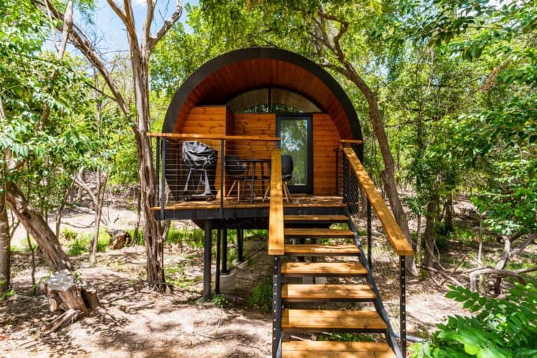 Onera Treehouse Resort Fredericksburg - My Curly Adventures