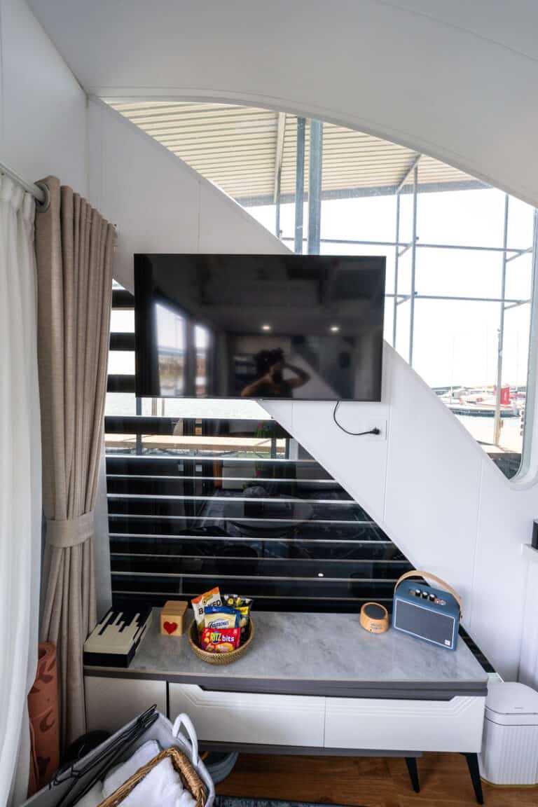 The Floatel: A Luxurious Boat Stay at Sapphire Bay Marina - My Curly ...