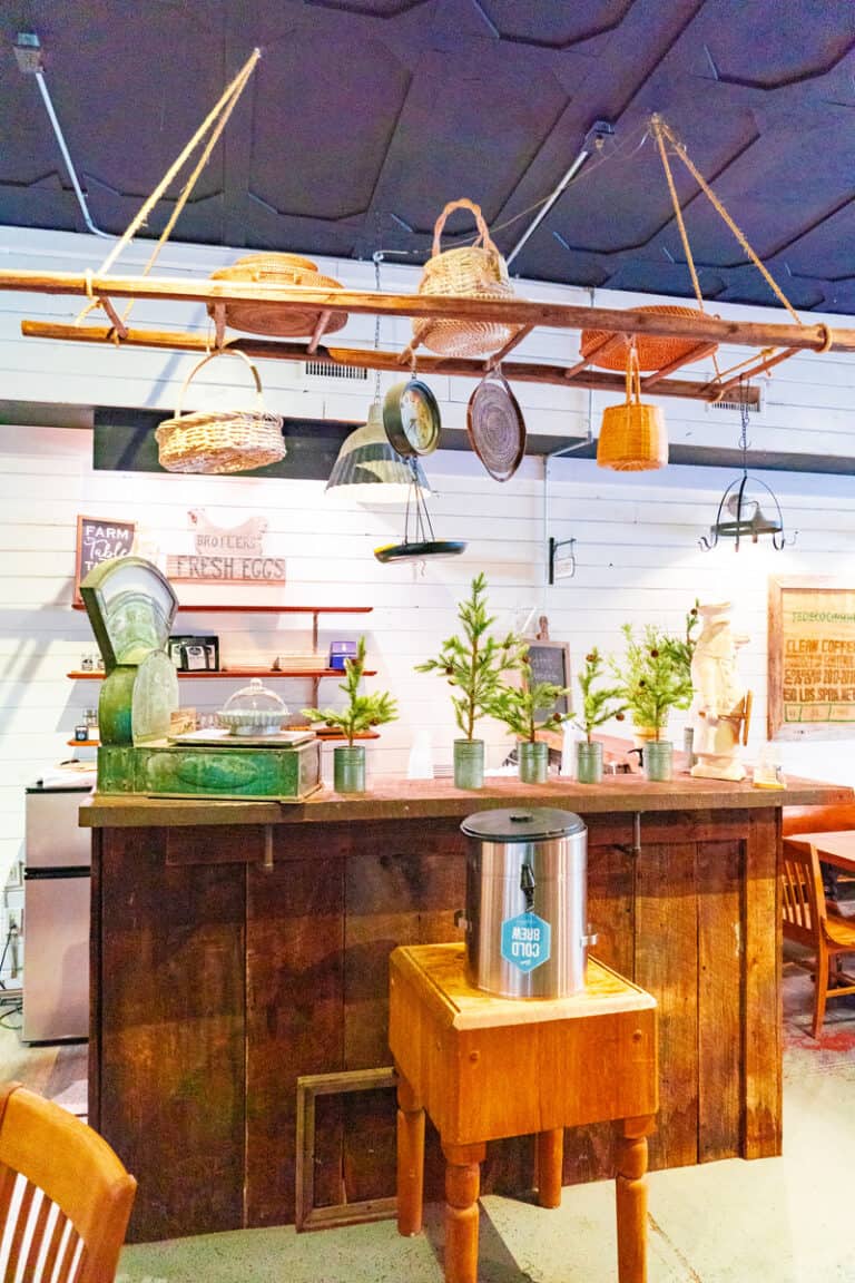 20+ Best Things to Do in Calvert TX - My Curly Adventures