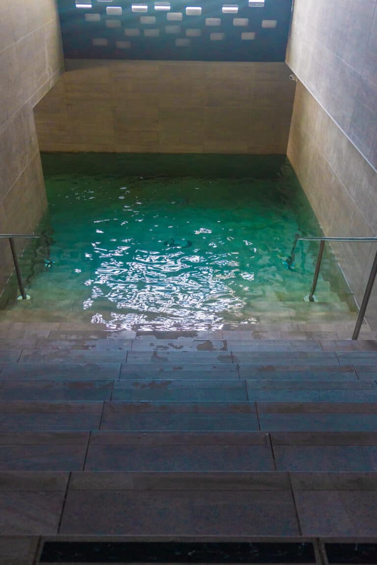 The Ultimate Guide to Quebec City: 5-Day Itinerary - My Curly Adventures