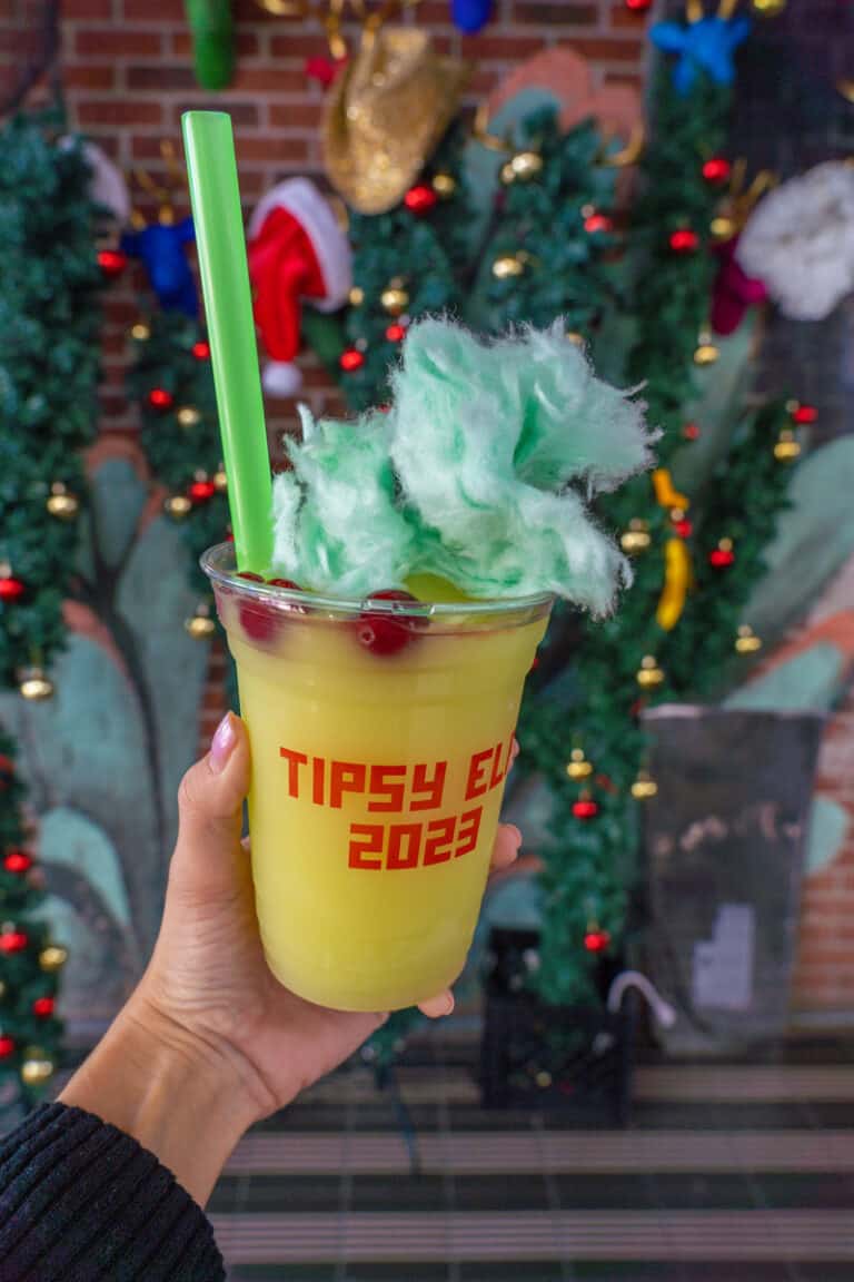 Christmas Bars & Restaurants in Dallas - My Curly Adventures