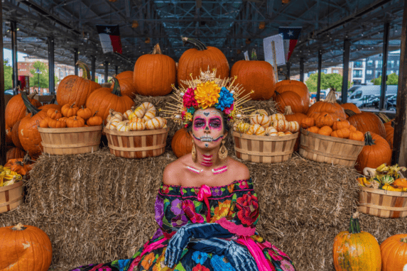 A Bucket List of the Best Dallas Things To Do This Fall - My Curly ...