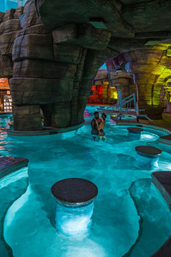 Must-Visit Indoor Water Parks in Dallas and Fort Worth - My Curly ...
